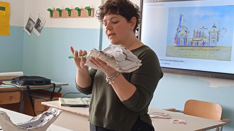 Studenti scuola Nicola Festa di Matera realizzano con artista Elena ...